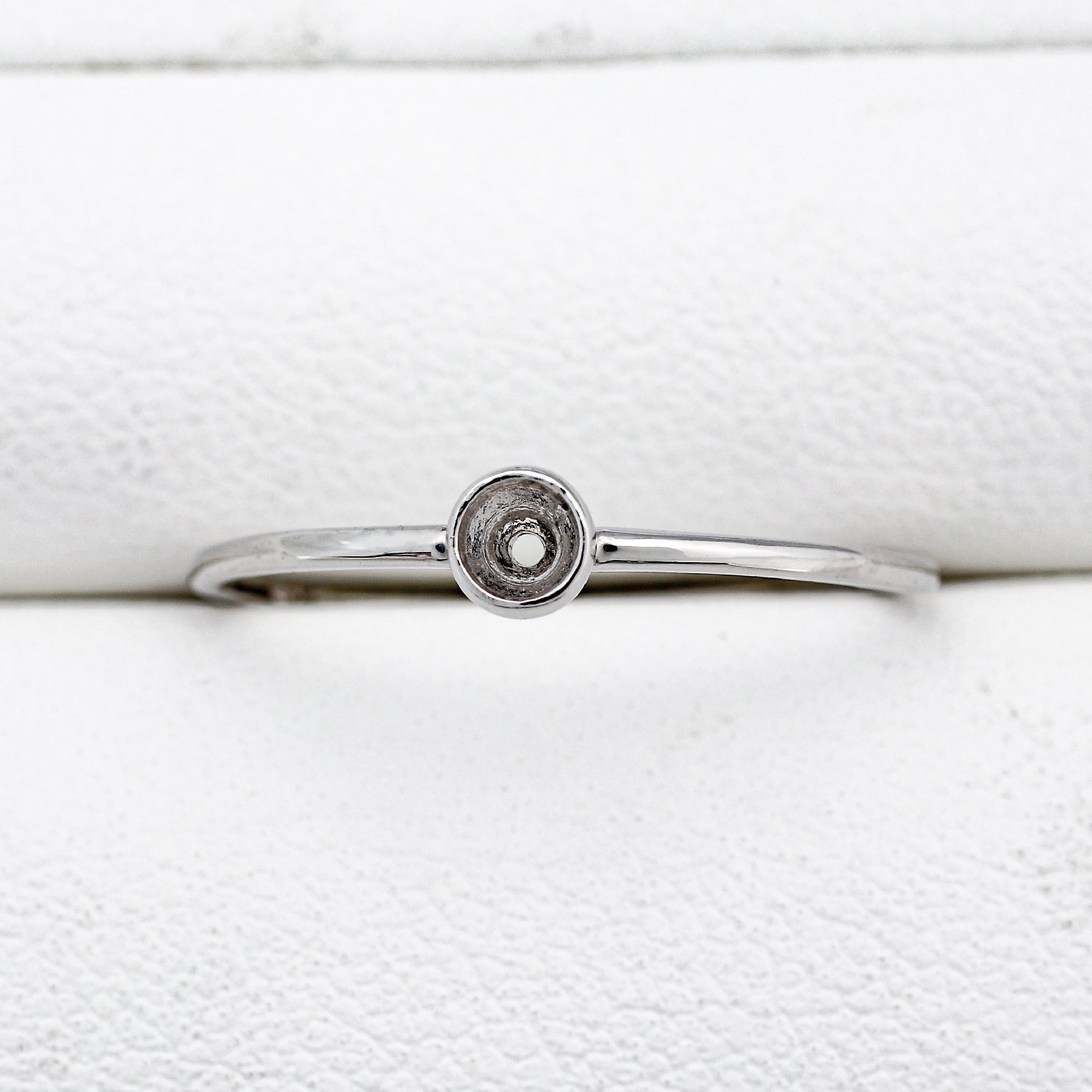 【空枠】2.5mm丸 0.07ct 覆輪 リング | wkcor-30 – cococaru